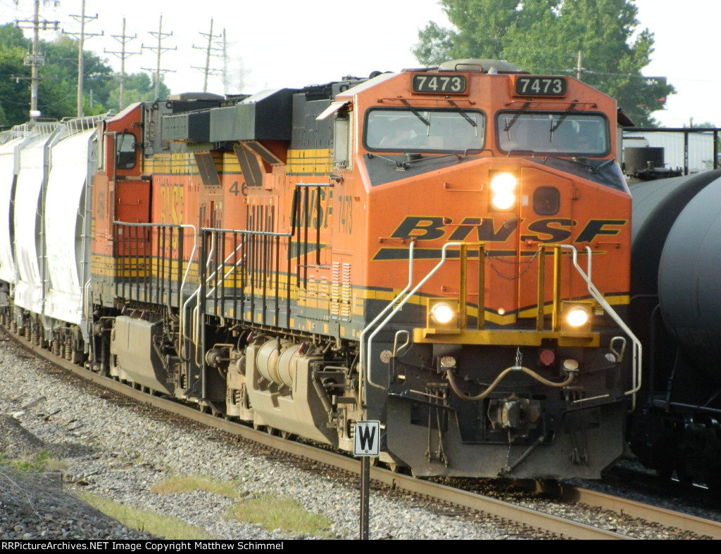 ES44DC on a Freight!